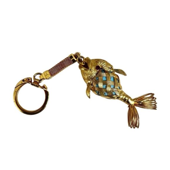 Vintage gold Fish Keychain | Accessories | Vintage Goldtone Woven Fish ...